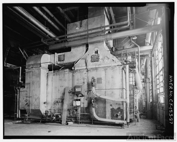 87. VIEW SOUTH OF RILEY BOILER IN POWER PLANT, BUILDING...