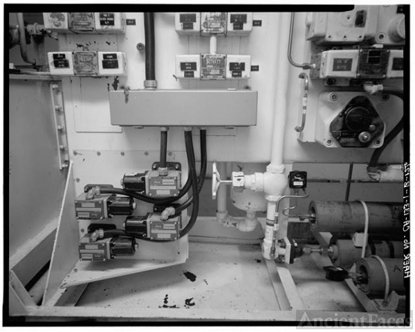 126. REDUNDANCY SYSTEM CONTROLS FOR UMBILICAL MAST...