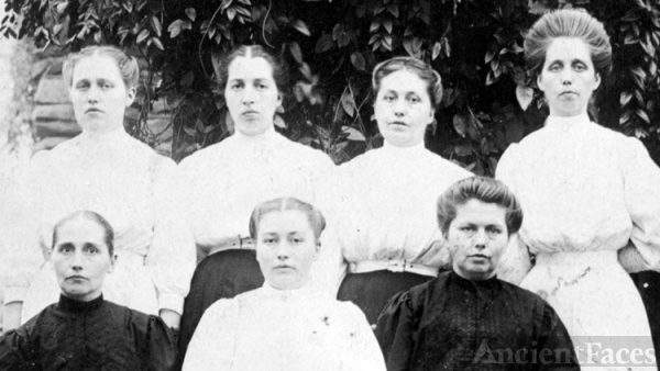 Walker Sisters, 1909