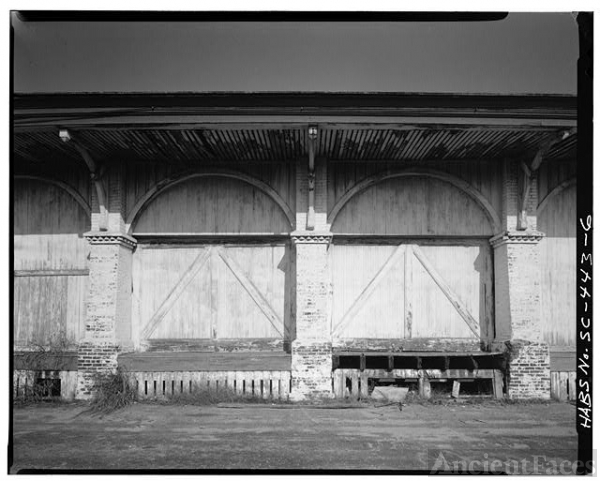 6. LOADING DOCK DETAIL, WEST SIDE - Atlantic Coast Line...
