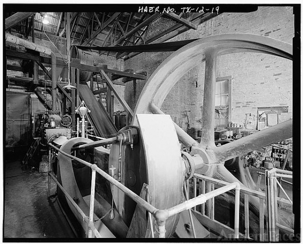 19. STEAM ENGINE SHOWING DETAILS OF THE FLYWHEEL END.