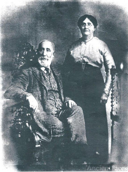 Michael T Hehir & Marguerita -Gretta- Quin-Hehir--photo