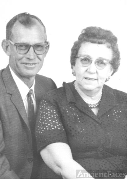 Caruth (Hutsell) & Charles Everett