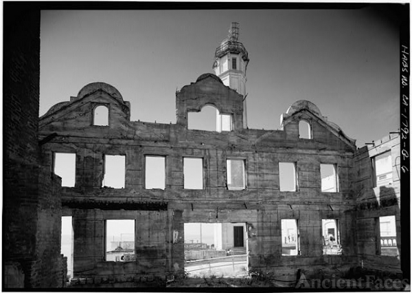 6. INTERIOR VIEW OF WEST WALL RUINS - Alcatraz, Warden's...