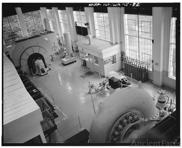 22. INTERIOR VIEW OF POWER PLANT AT POWER STATION,...