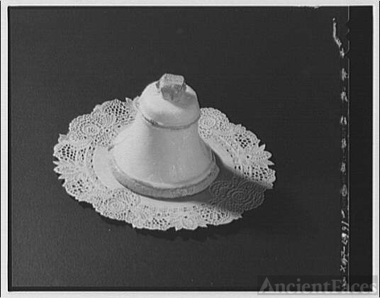 Colonial Ice Cream Co. Ice cream forms XX