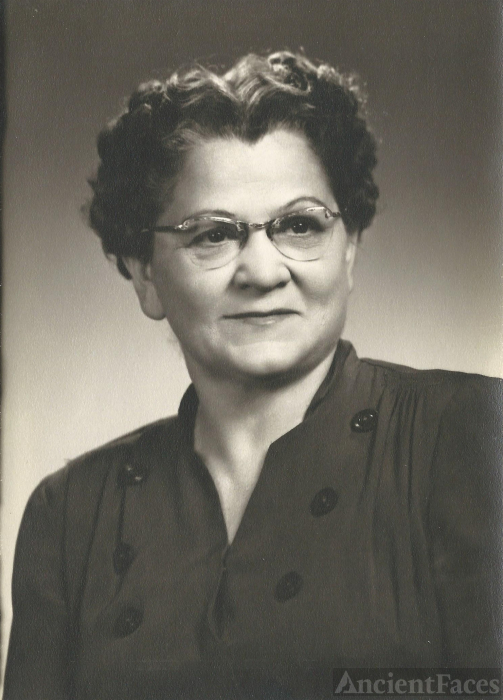 Lucile Mabel Giles Carter