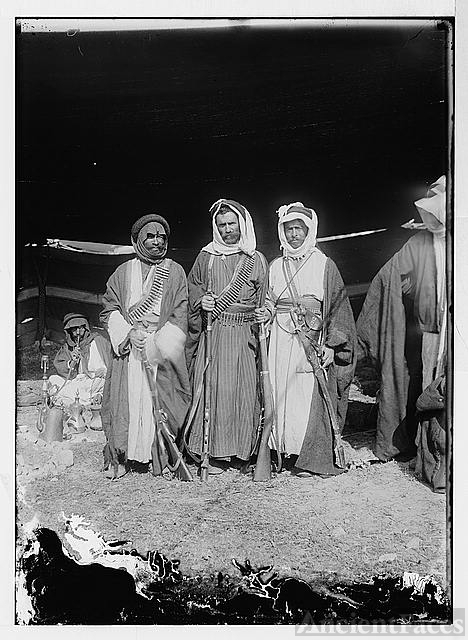 Beduin [i.e., Bedouin] men