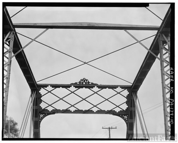 10. DETAIL, PORTAL, UPPER CHORDS AND LATERAL BRACING