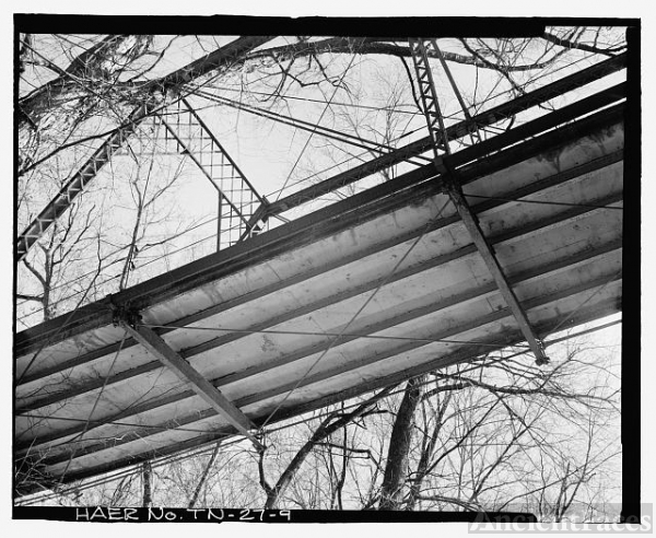 9. Stringers and bottom lateral bracing, east end