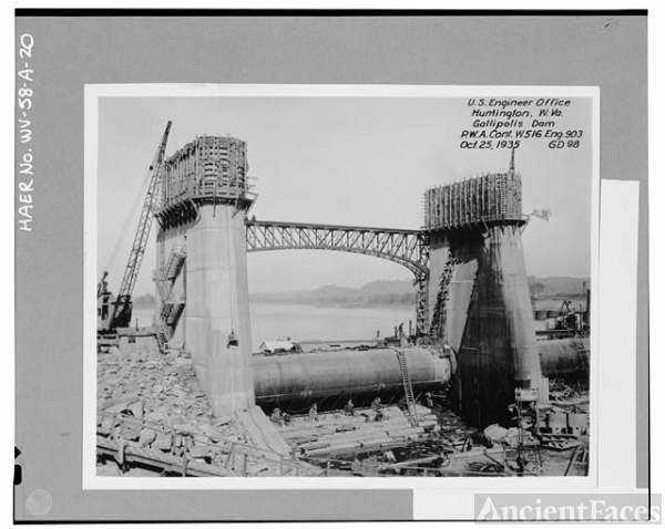 20. OCTOBER 1935 PHOTOGRAPH, DAM, PIERS, U. S. ARMY...