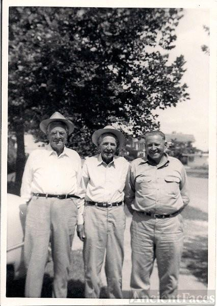 Ed, Walter, and Irvin Ingram (Irvin born 1900)