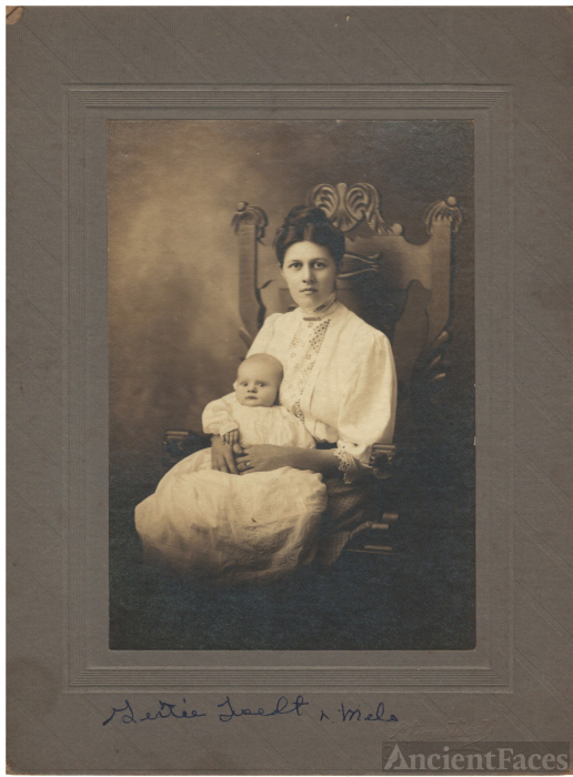 Twedt Mother and child