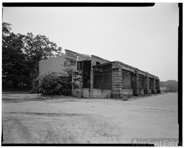 2. Historic American Buildings Survey Jack Maley,...