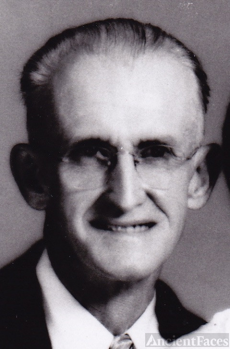 Kenneth Lorne Ross Douglas (1892-1964)