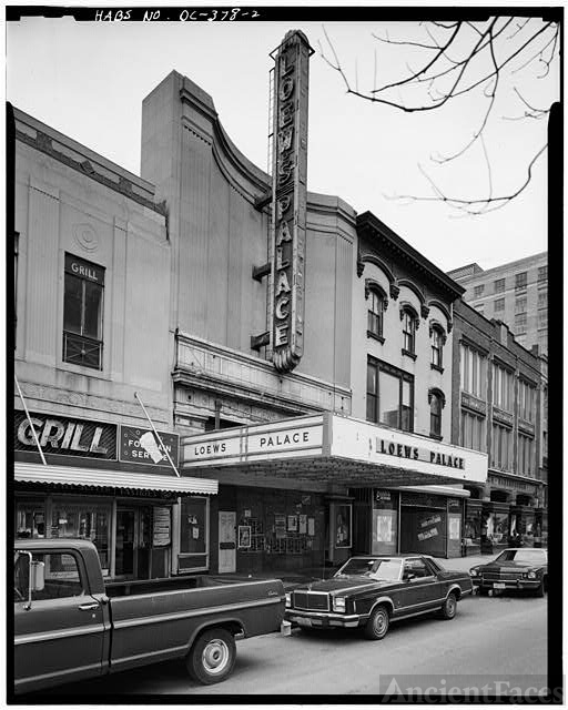 2. DETAIL OF SIGN/MARQUEE - Loew's Palace Theatre, 1306 F...