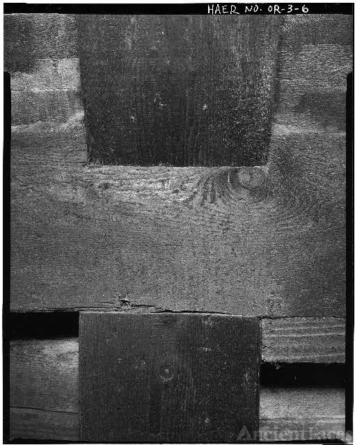 6. DETAIL SHOWING METHOD OF SPLICING CAPS AND SILLS