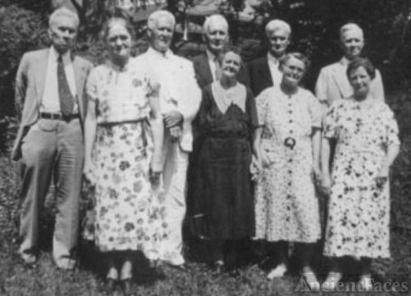 Barrows brothers and their wives