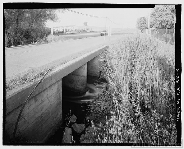4. OBLIQUE VIEW OF CULVERT UNDER LATROBE ROAD WEST OF...