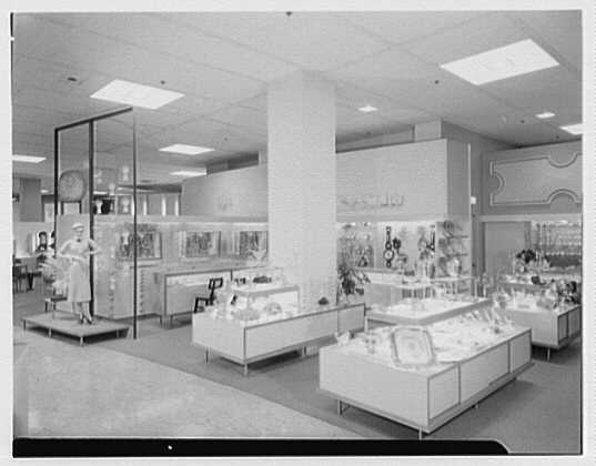 Rich's department store, business in Knoxville,...