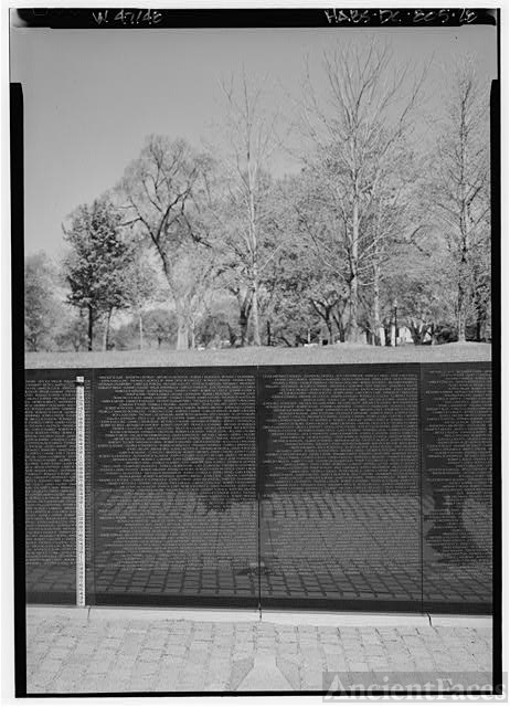 28. Panels W48 and W47. - Vietnam Veterans Memorial, West...