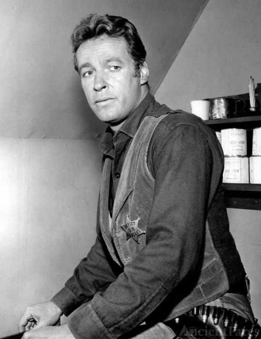 Russell Johnson - The Professor on Gilligan's Island