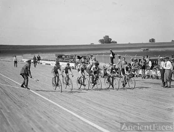 Laurel Speedway 1925 Bike Race