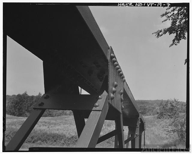 7. View northwest, top chord truss connection detail
