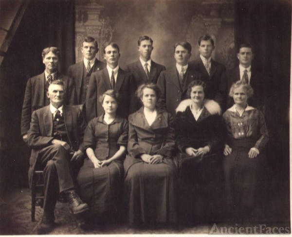 Chester E Tellyer (1897 - 1963) - San Bernardino, CA | 1 Memory, 1 Follower, Gravesite & Burial