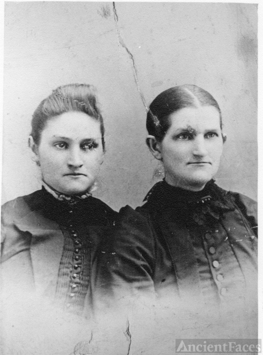 Amanda Ellen Bowles and America Bowles