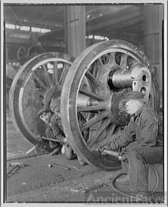 Construction of a railroad engine. Counterbalance on...