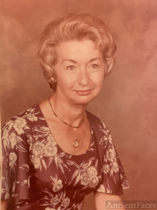 Doris Loretta (Jones) Hogan