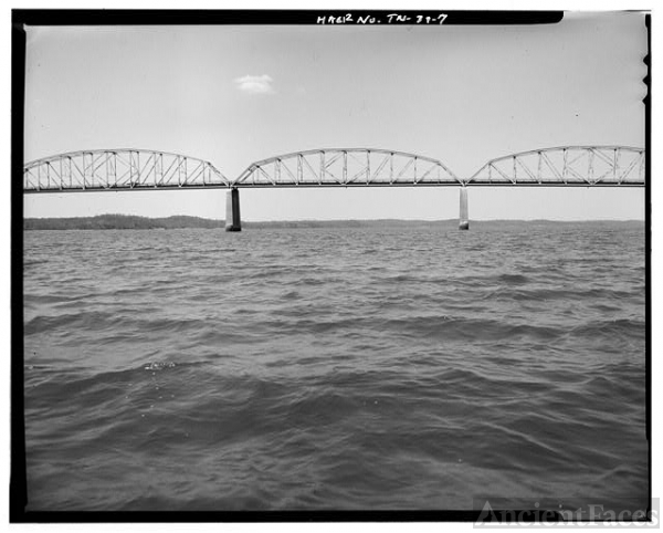 7. ELEVATION, CENTRAL PARKER TRUSS, LOOKING NORTH - Scott...