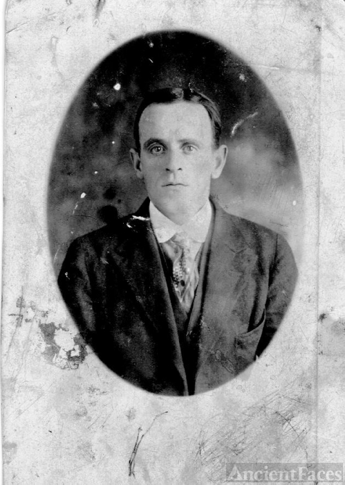 Robert "Bob" Sullivan