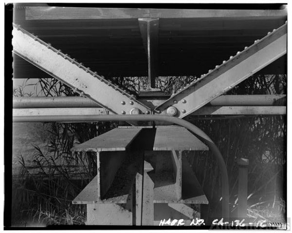 16. Pony trusses - pier between the 64 foot truss and the...