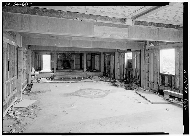 4. INTERIOR, SHOWING BAR - Naval Operating Base Dutch...
