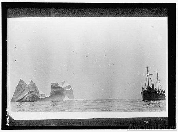 SHIP AND ICEBERG