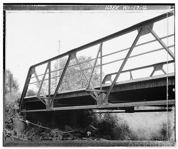 4. ELEVATION, WEST END, LOOKING EAST - Range Line Road...