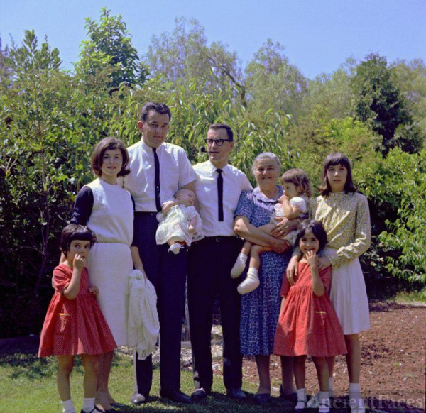 Bjeletich Family Portrait