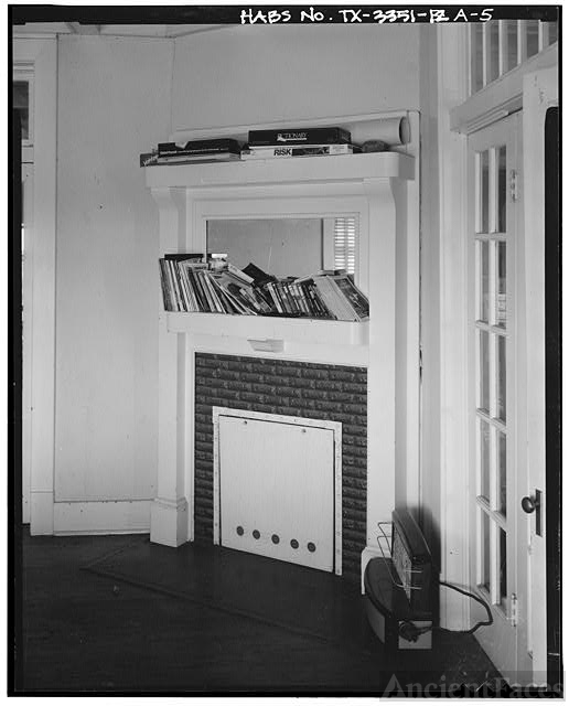 5. MAIN HOUSE, INTERIOR, PARLOR, MANTELPIECE - Mabel Doss...