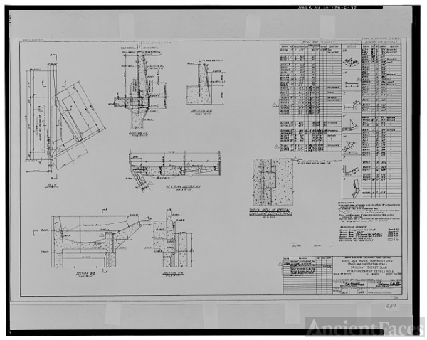 30. SPILLWAY BUCKET SLAB: REINFORCEMENT DETAILS NO. 4....