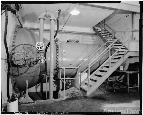 17. INTERIOR VIEW SHOWING GROUND FLOOR OF VALVE HOUSE AND...