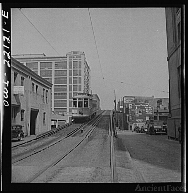 Baltimore, Maryland. Elevated trolley