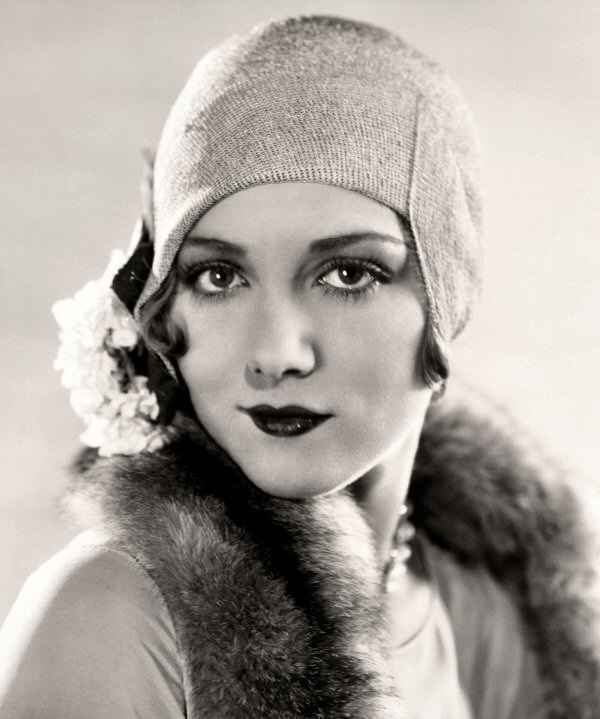 Leila Hyams 002