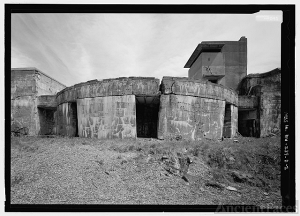2. Elevation view of the northwest facade - Fort Point,...