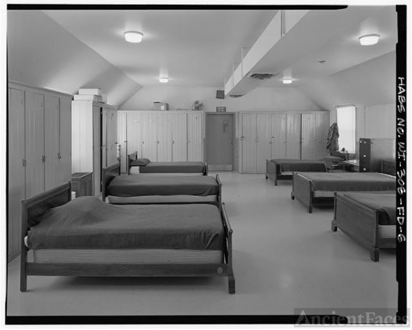 6. INTERIOR VIEW OF SQUAD ROOM, LOOKING SOUTHWEST...