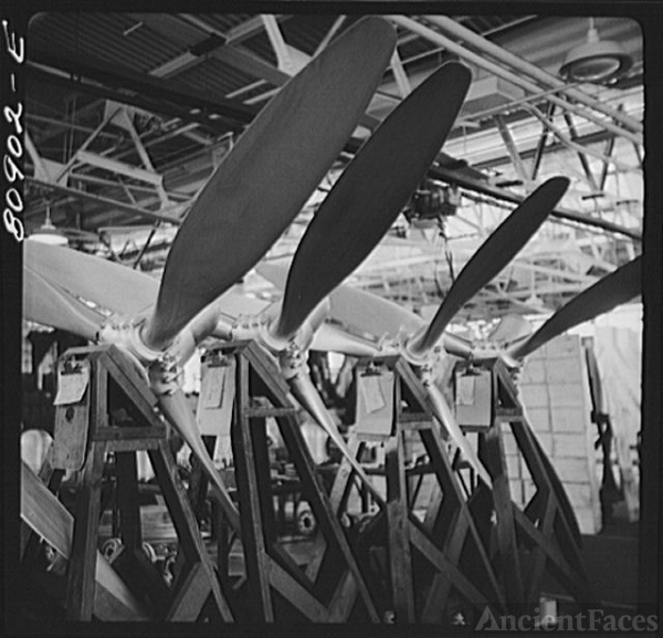 Finished propellers. Hamilton propeller plant. East...