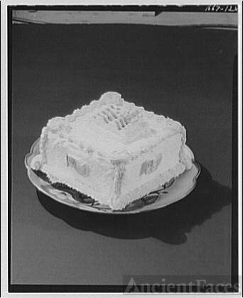 Colonial Ice Cream Co. Ice cream forms XIII