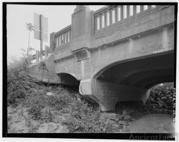 10. DETAIL OF END PIER AND ABUTMENT, SOUTH END OF BRIDGE,...