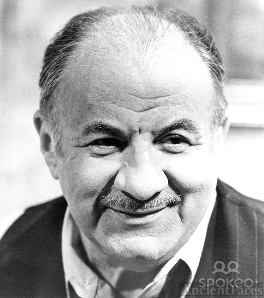 Lou Jacobi